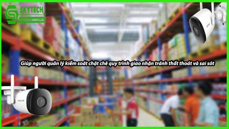 Camera Imou IPC-F22P giám sát người giao hàng trong cửa hàng